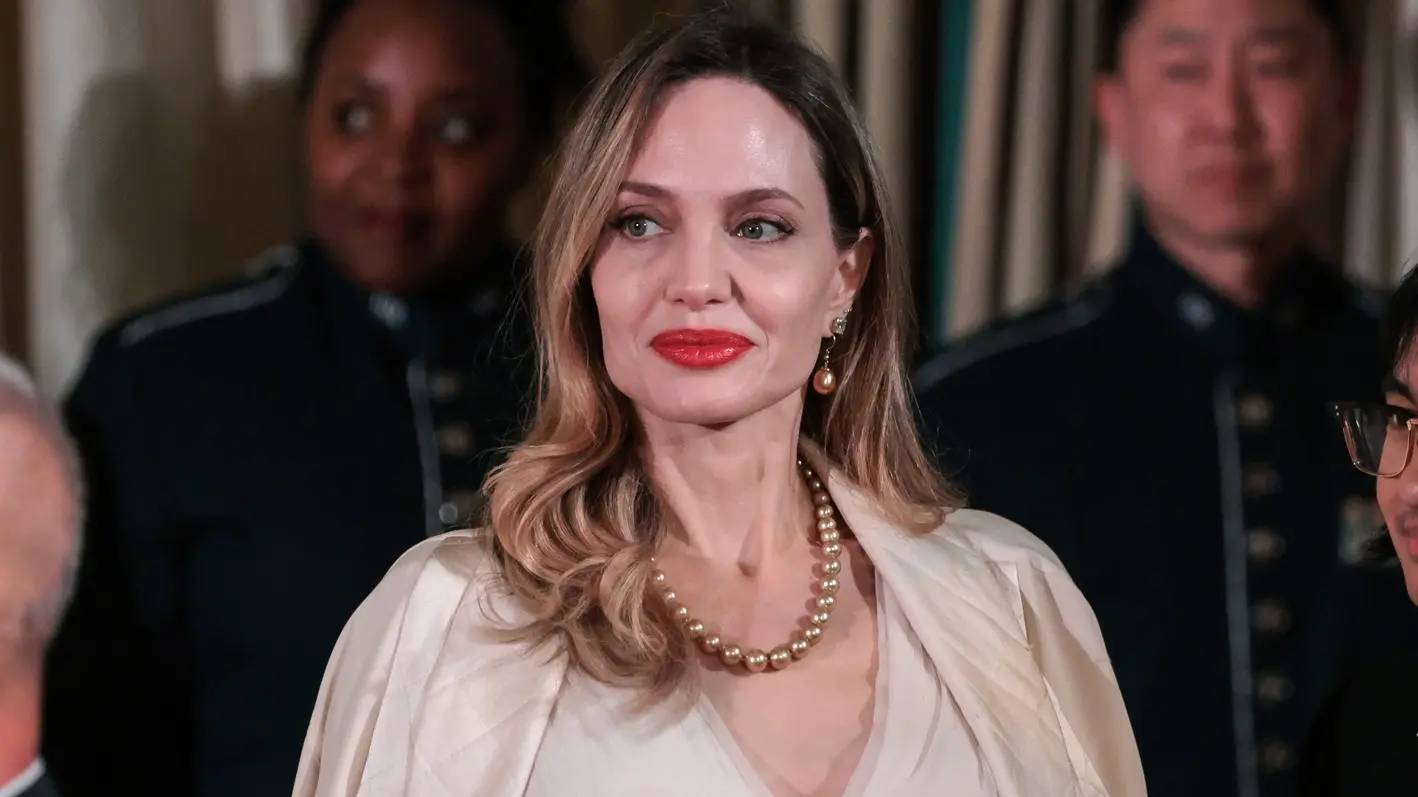 Majka Anđeline Džoli je bila nestvarno lepa: Teška bolest joj odnela život
