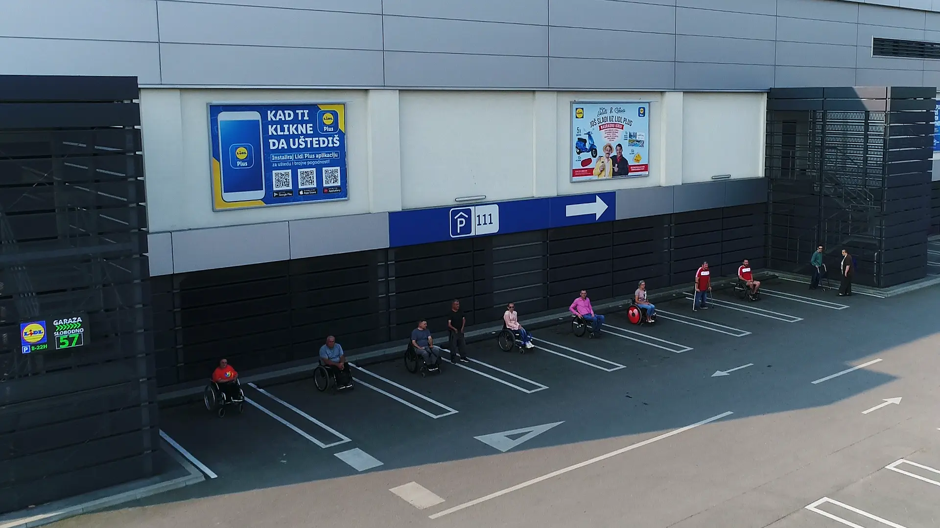 Lidl obeležio 150 parking mesta za osobe sa invaliditetom