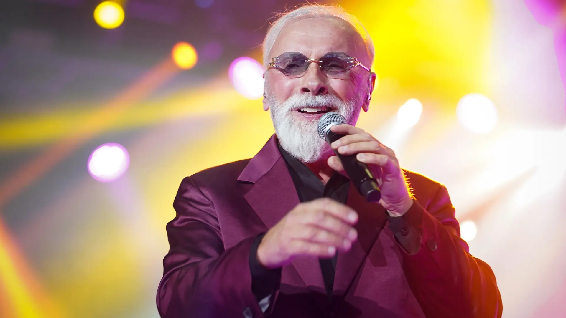 Dino Merlin održao prvi od četiri koncerta u beogradskoj Areni