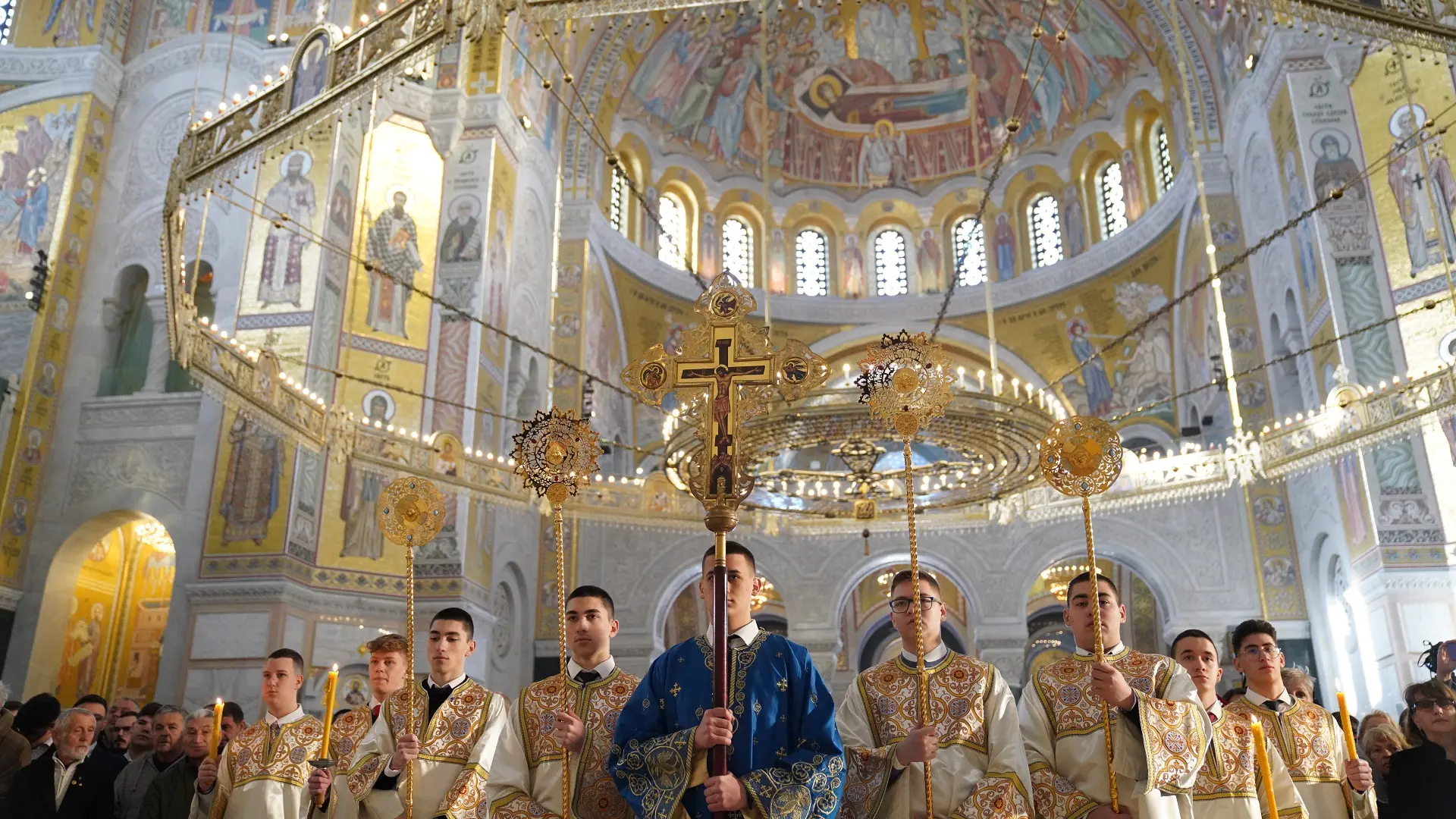 Na Univerzitetu u Kosovskoj Mitrovici i u školama na KiM svečano ...